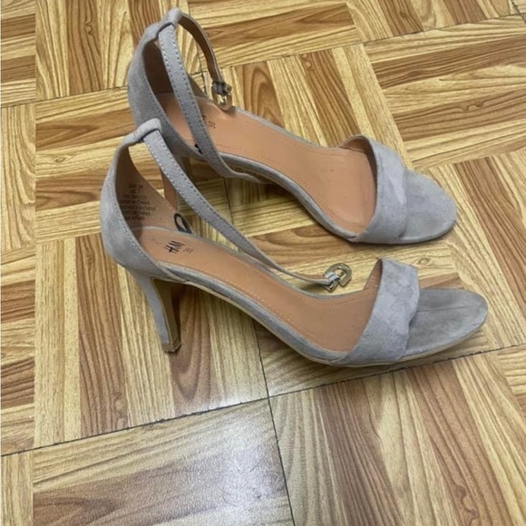H&M | Shoes | Hm 2 Inch Heels Gray 7 | Poshmark